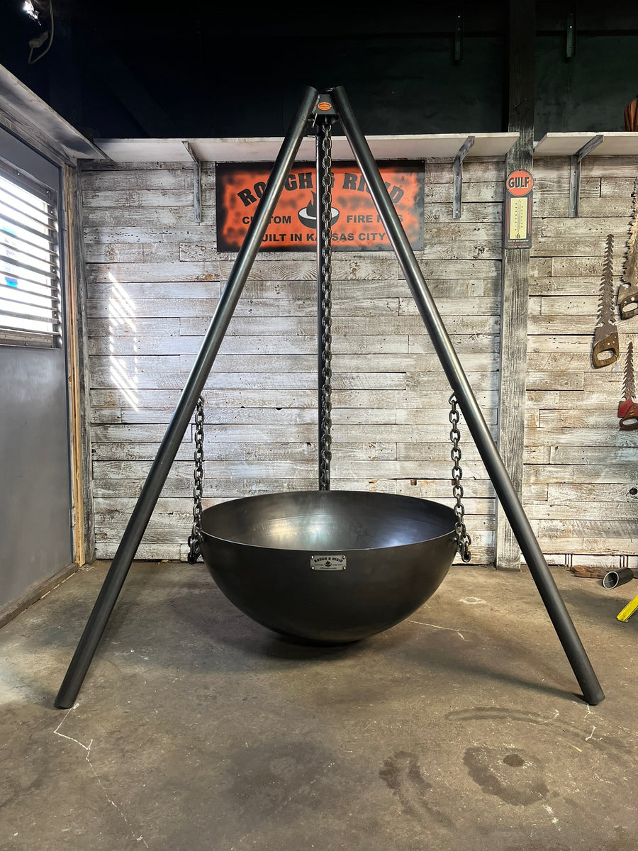 40" Ringo Fire Pit with Tripod: Durable & Portable Design